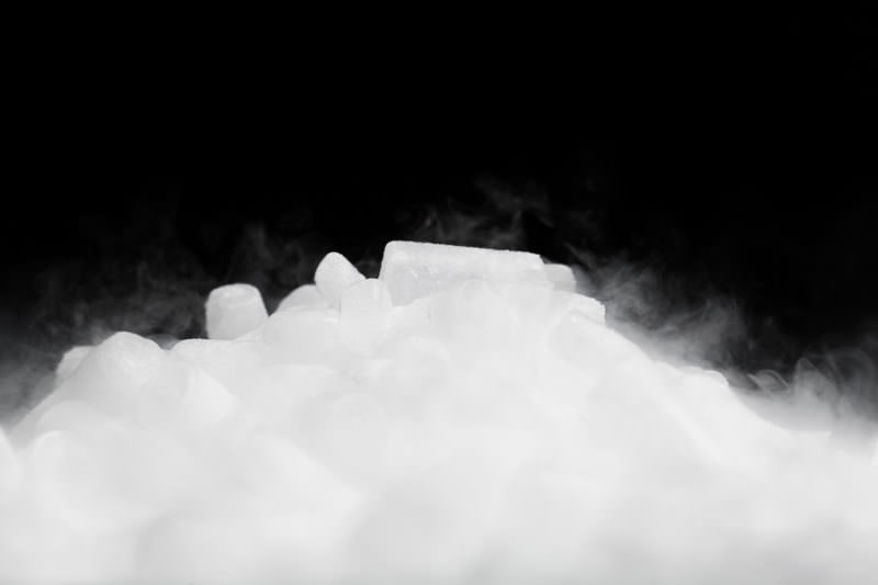 Read These 5 Tips on How to Safely Handle Dry Ice Read These 5 Tips on How to Safely Handle Dry Ice